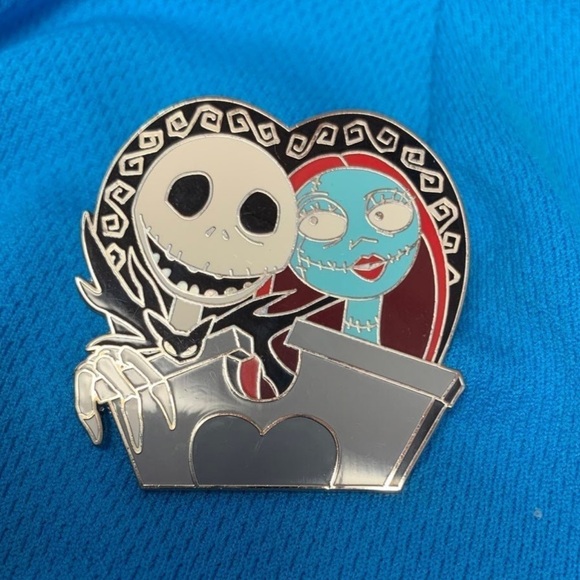 Disney | Other | 208 Jack Skellington And Sally Pin Trading Trader Pin ...